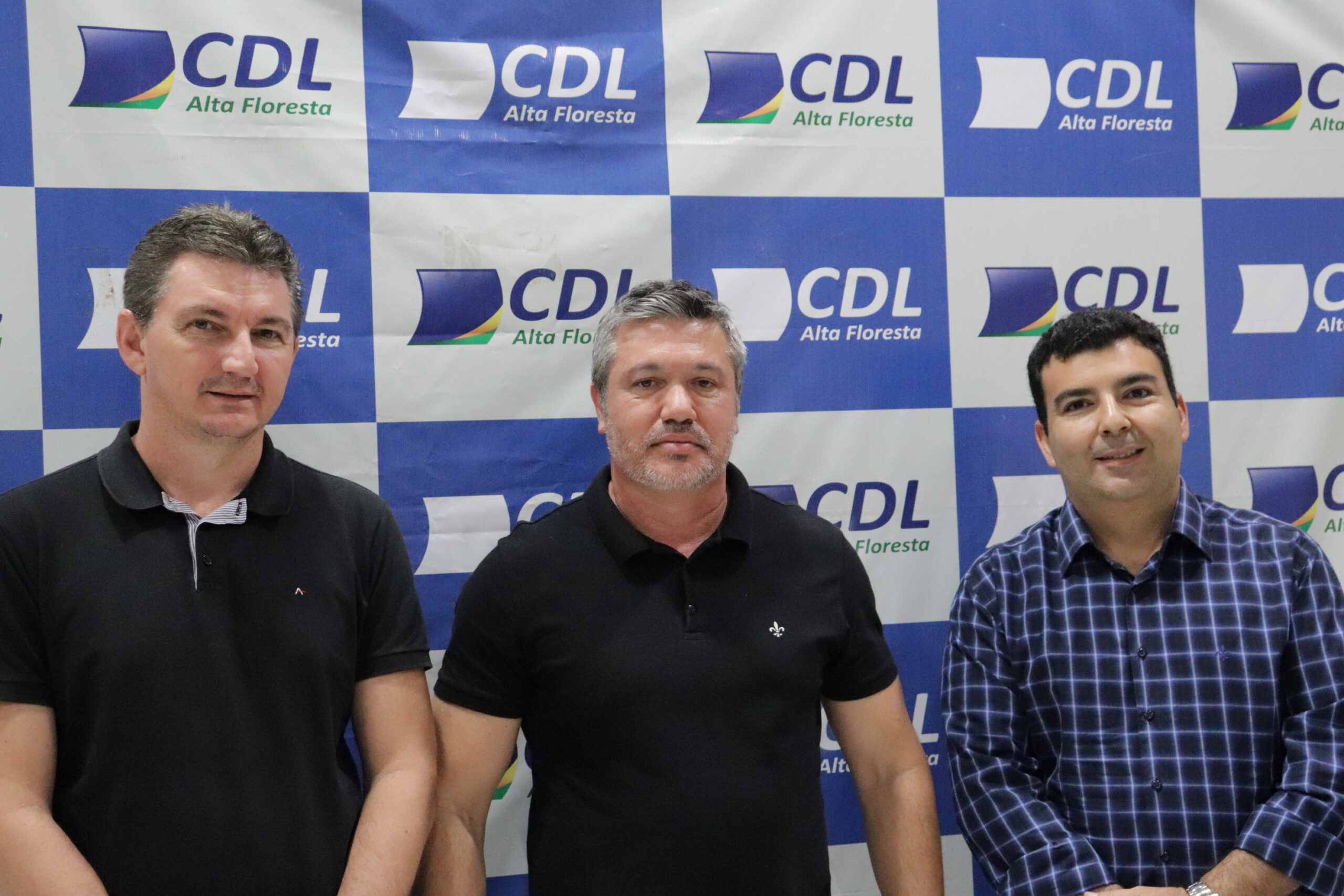 ELEITO DIA: 16 Empresário Alex Fabiano é o novo presidente da CDL AF ...